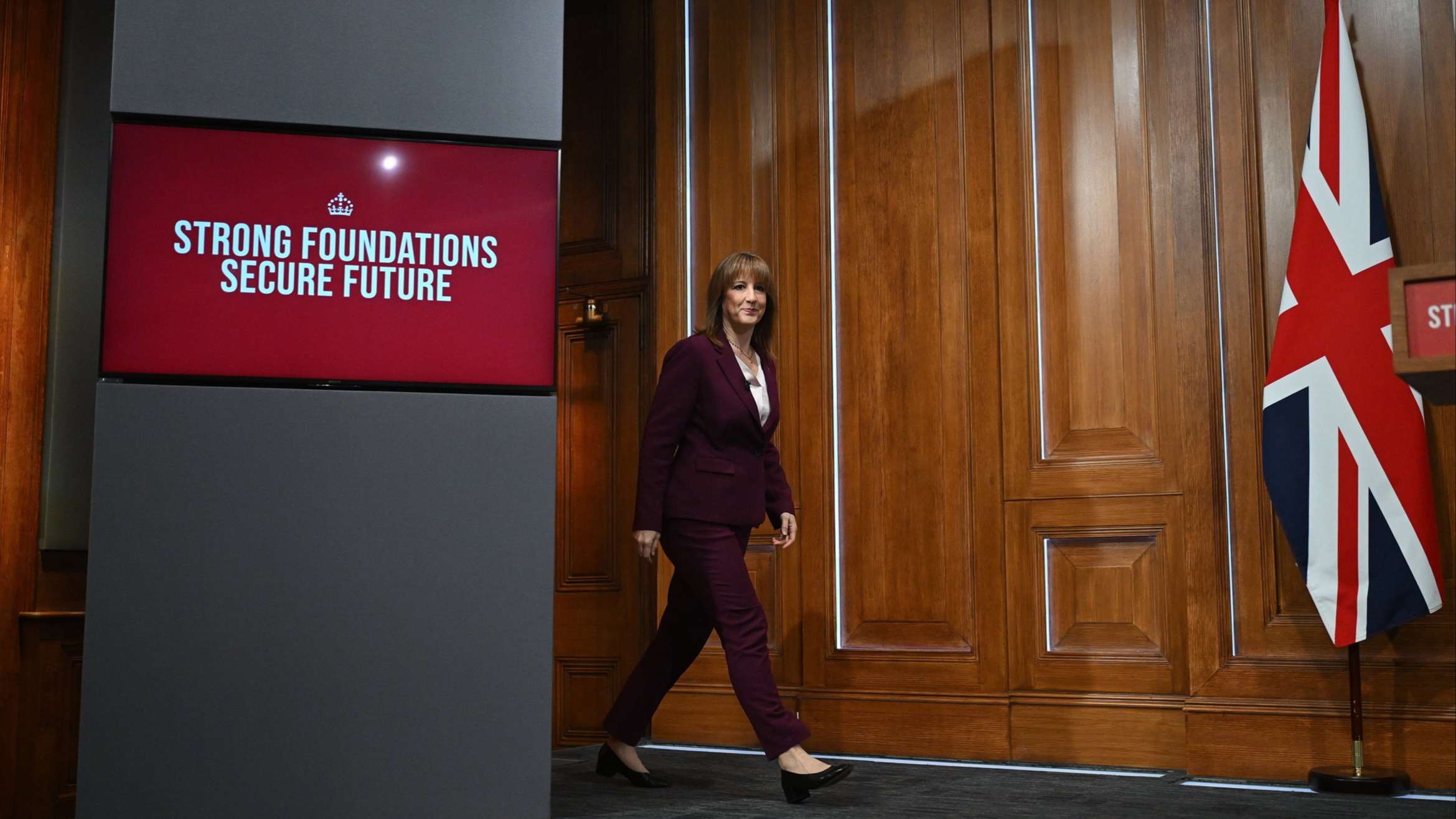 Advisers say Reeves is gearing up for a ‘promise breaking Budget ...