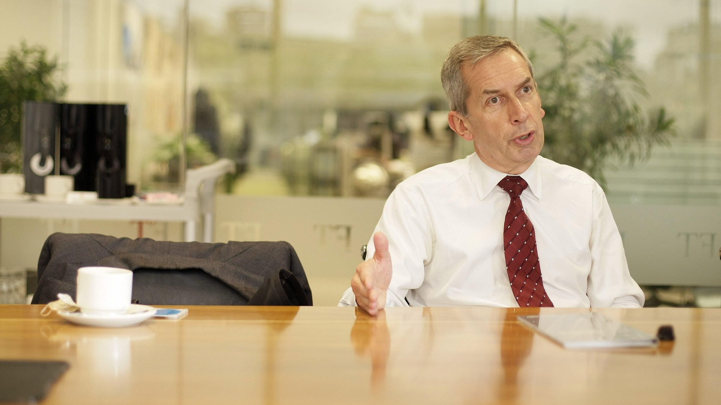 Terry Smith urges ‘longer term look’ as Fundsmith underperforms - FTAdviser