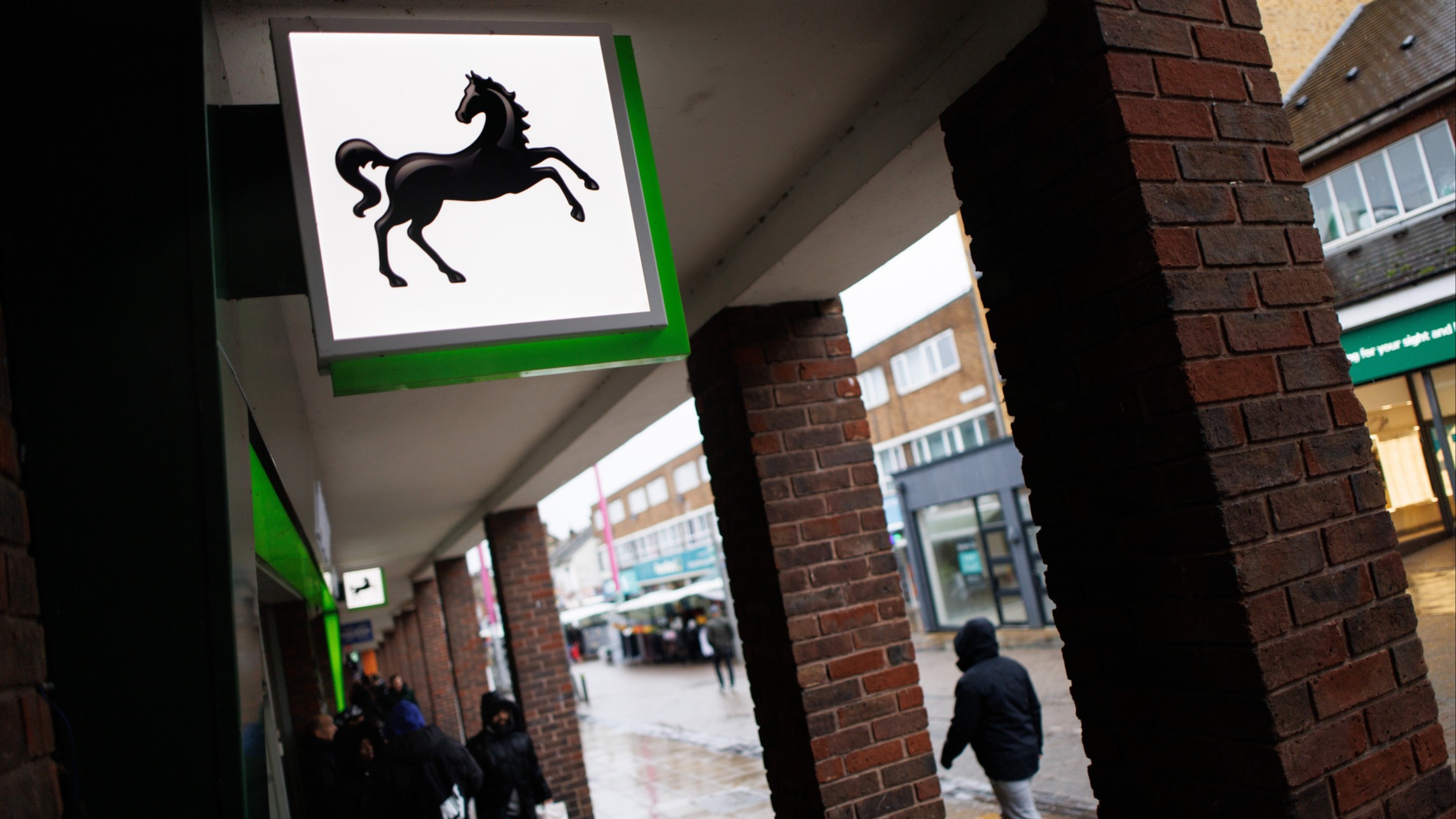 UK banks ‘missing out’ on wealth management returns - The Banker