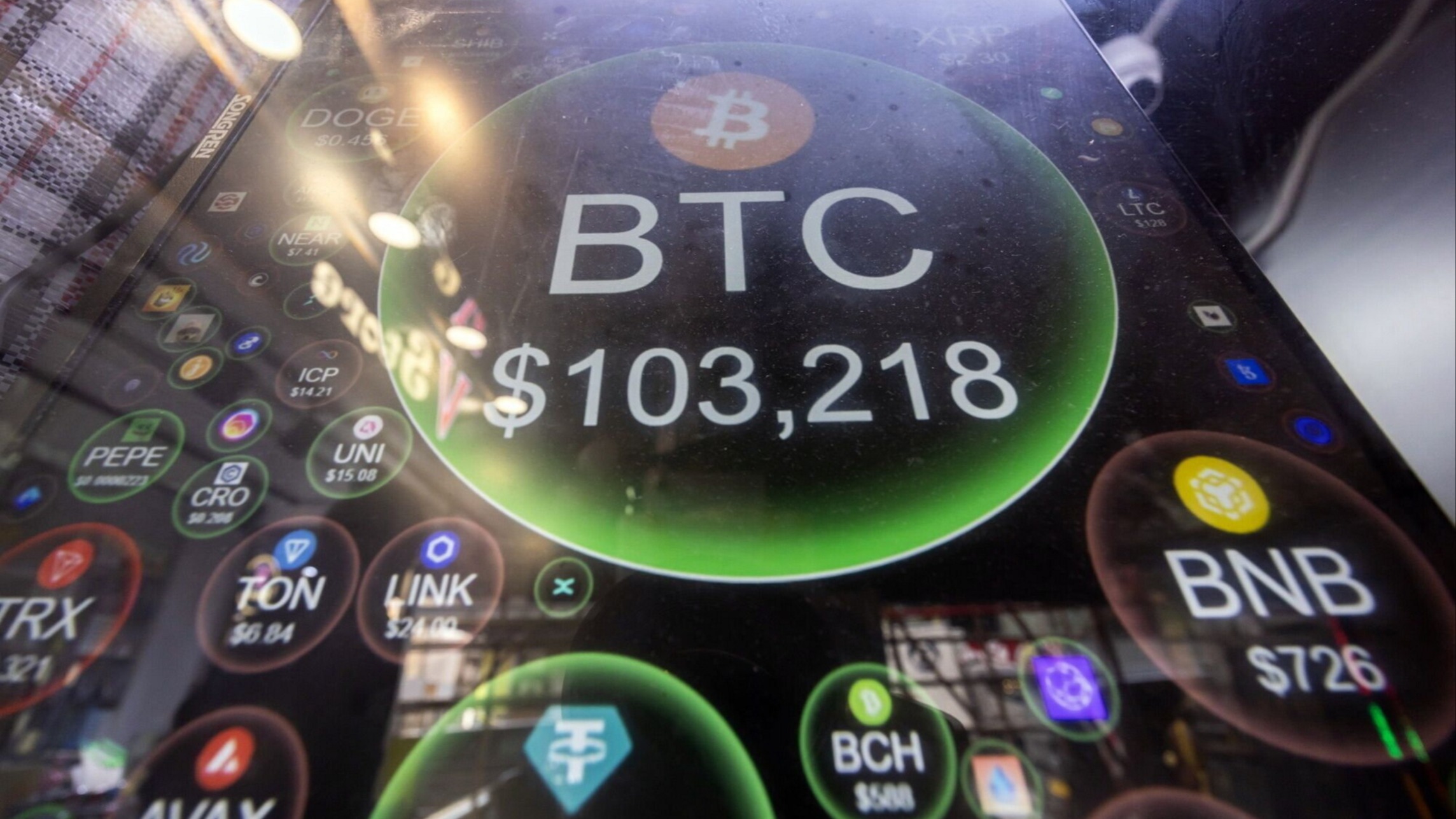 US banks face potential pressure to serve crypto clients as supervisors drop reputational risk ...