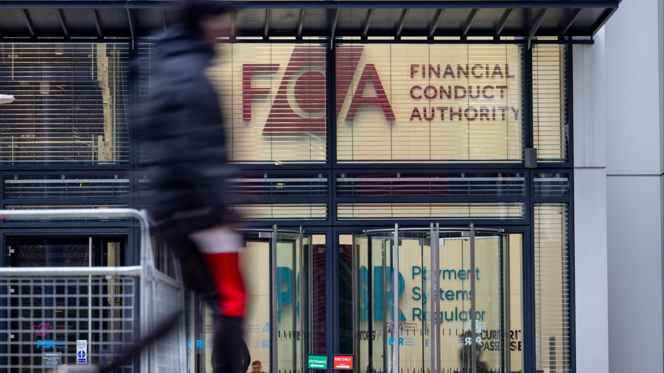 FCA to revisit listing rules for investment companies - FTAdviser
