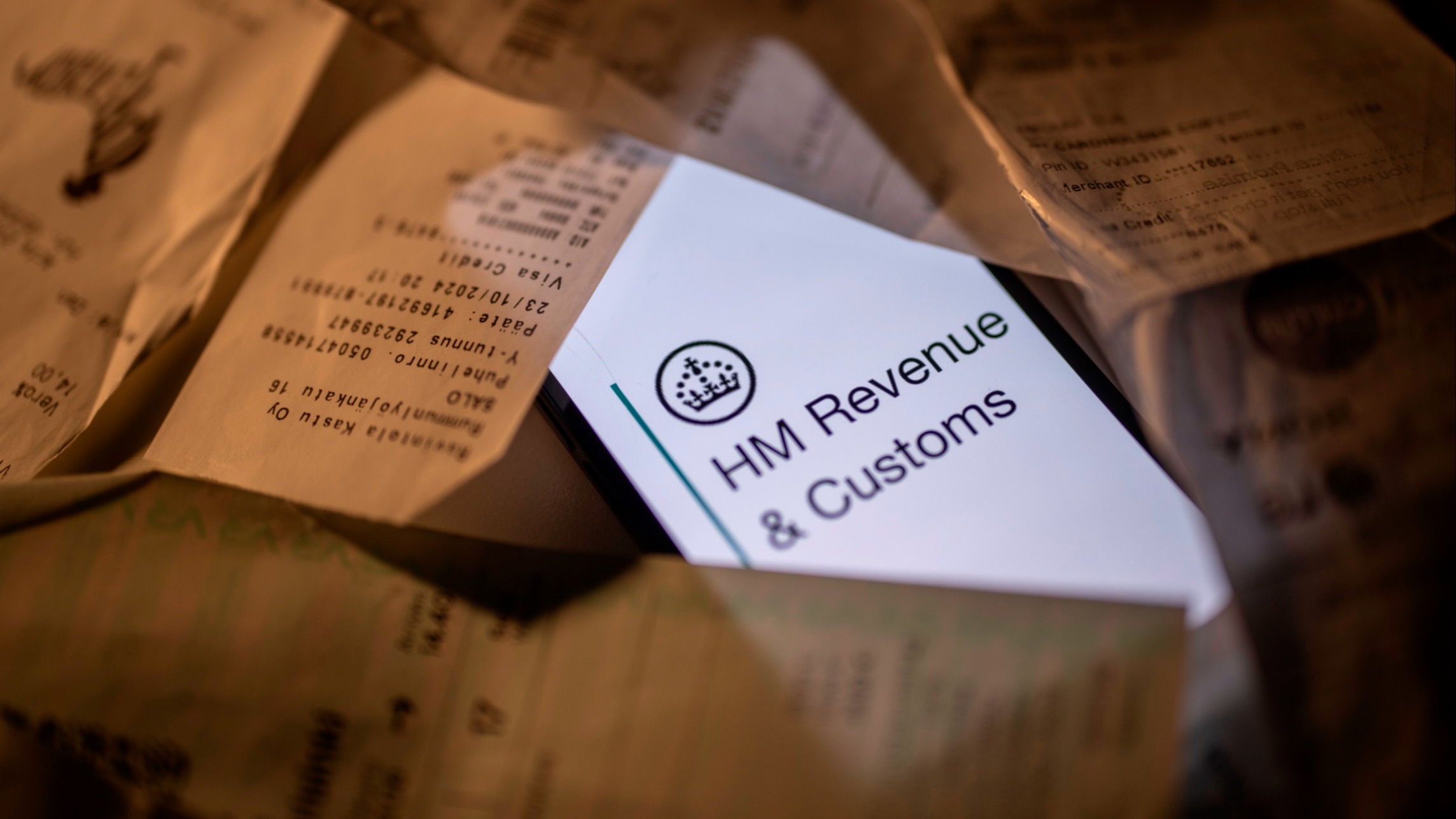 The £100k ‘tax trap’ set to hit 2.3mn taxpayers by 2029 - FTAdviser