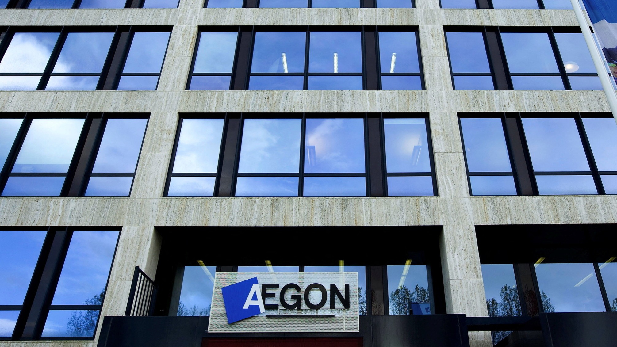 Aegon records drop in platform outflows - FTAdviser